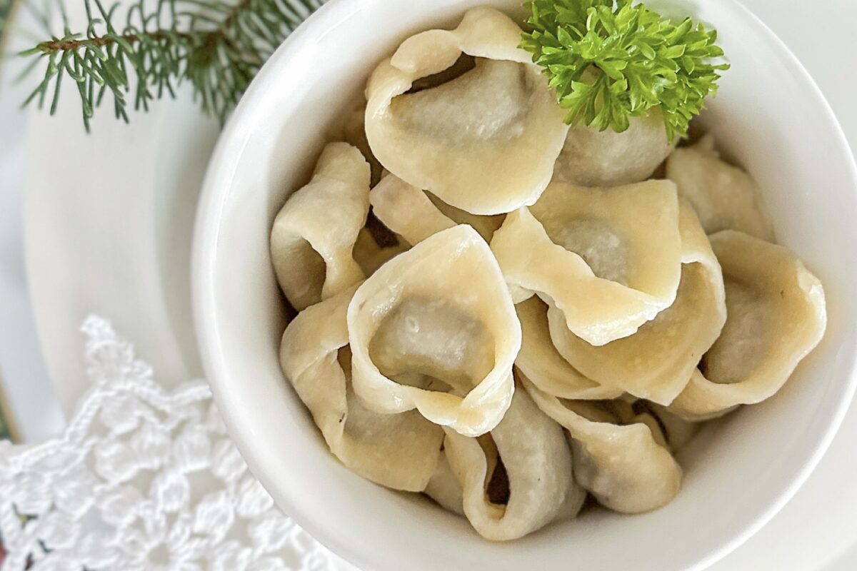 POLISH MUSHROOM DUMPLINGS USZKA - The Tasty Chapter