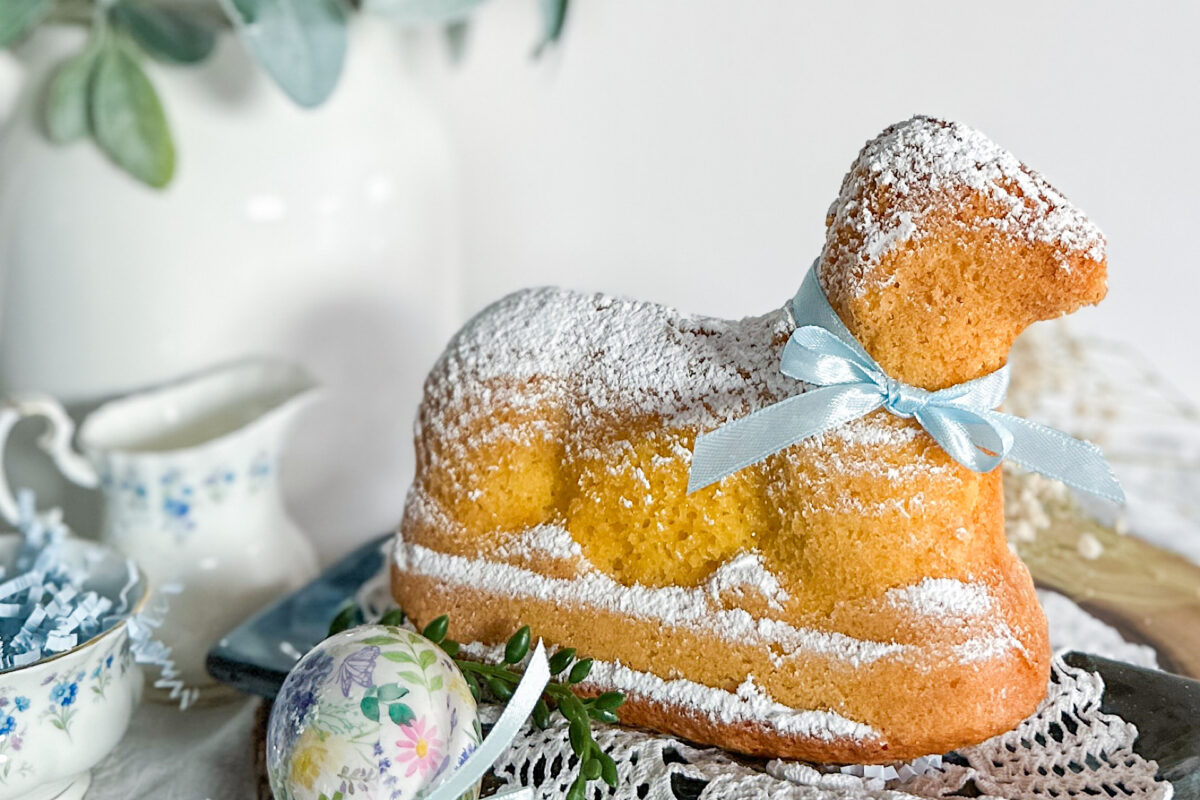 EASTER LAMB CAKE - The Tasty Chapter